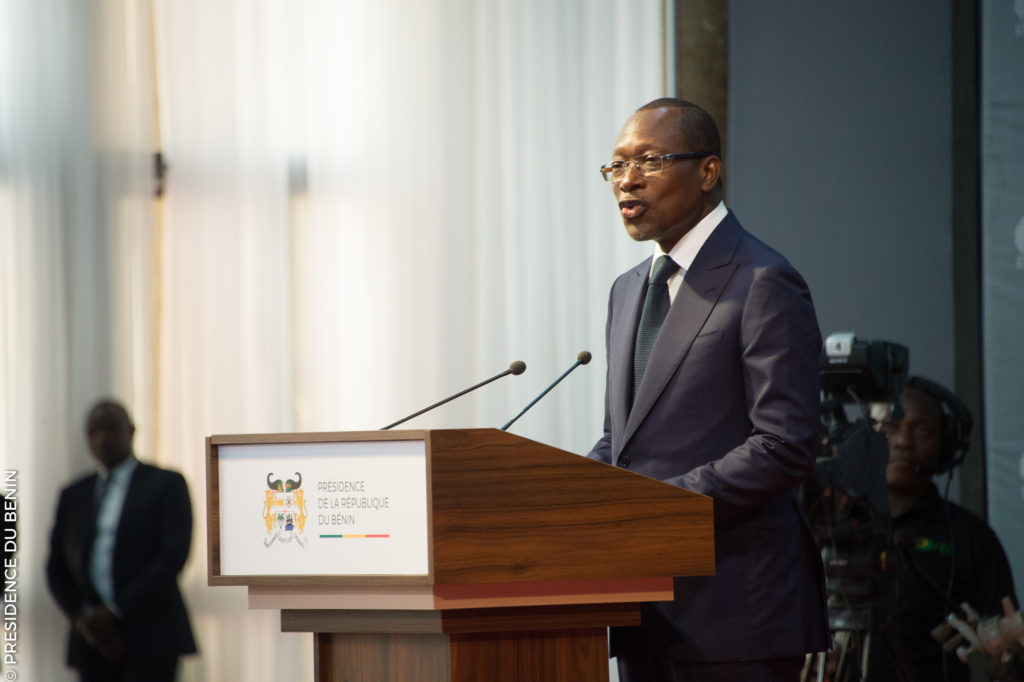 Par contrainte de dernière minute, le président Talon reporte sa ...